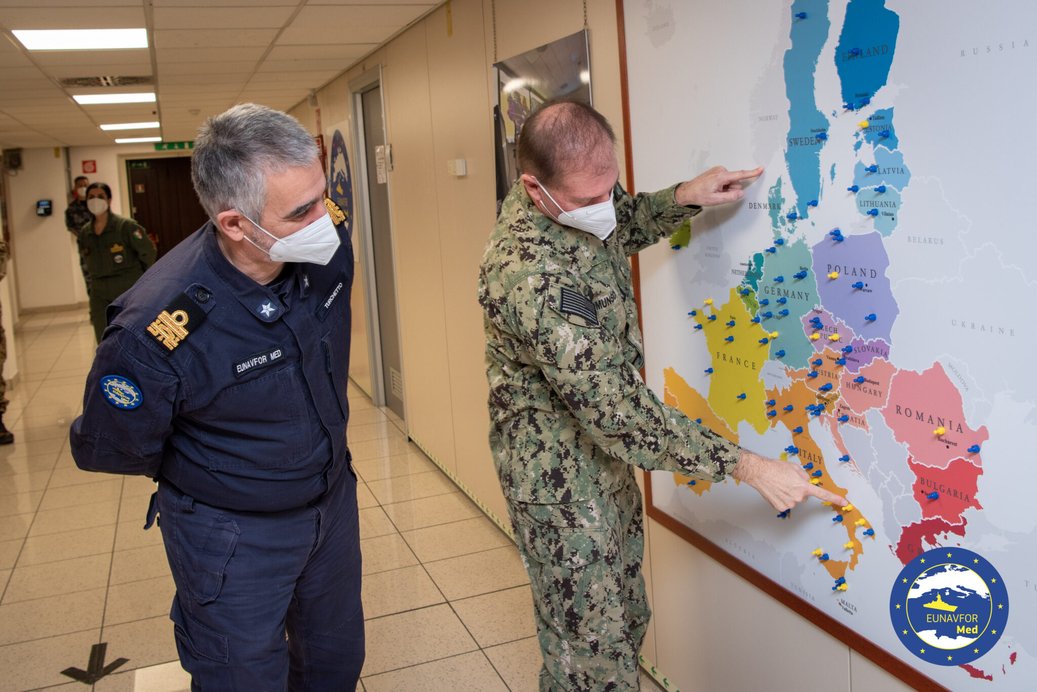 Admiral Stuart B. Munsch, Commander of the NATO Joint Force Command in Naples, visited EUNAVFOR ...