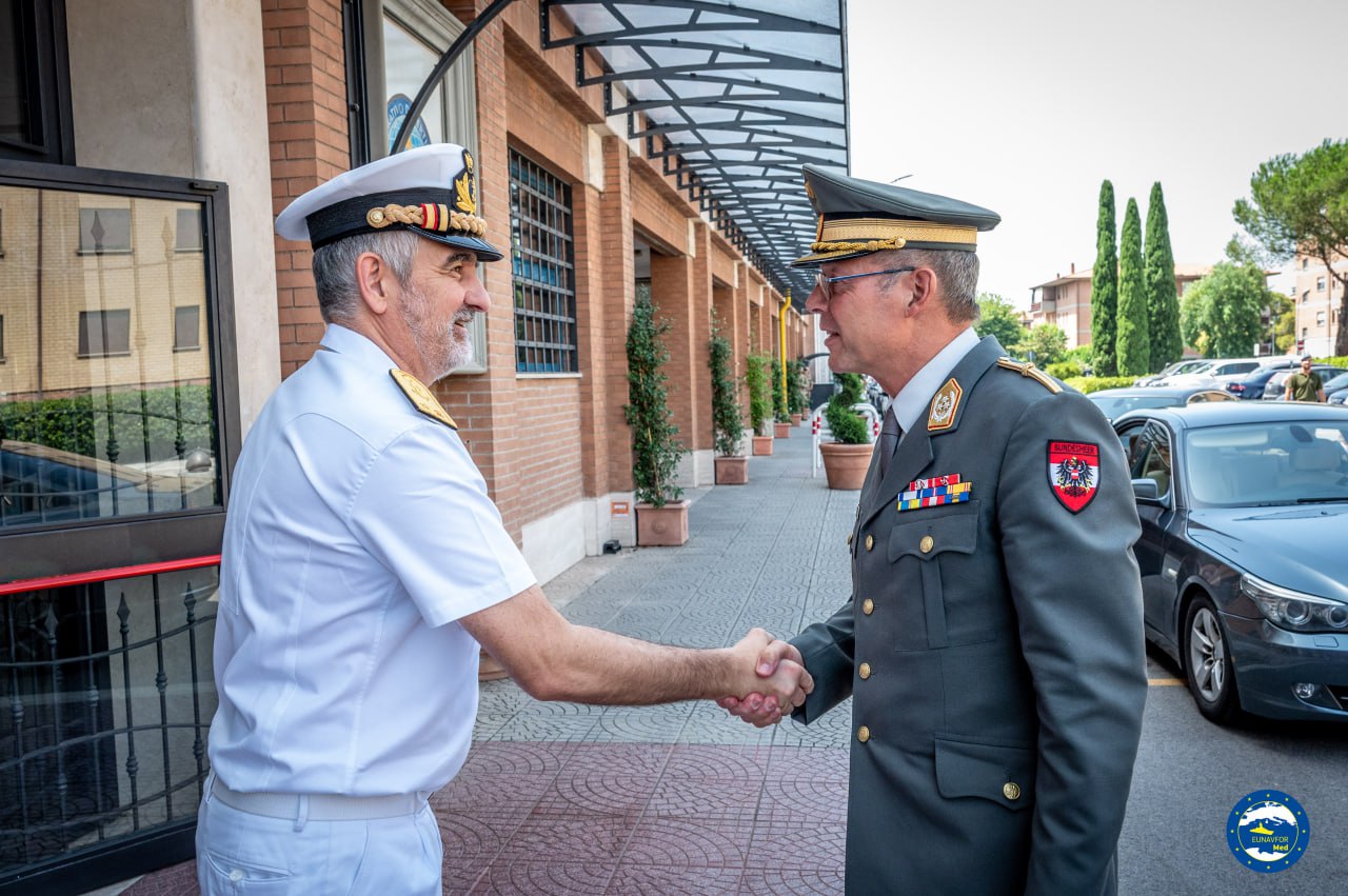 General Rudolf STRIEDINGER, Chief of the Austrian Defence, visited ...